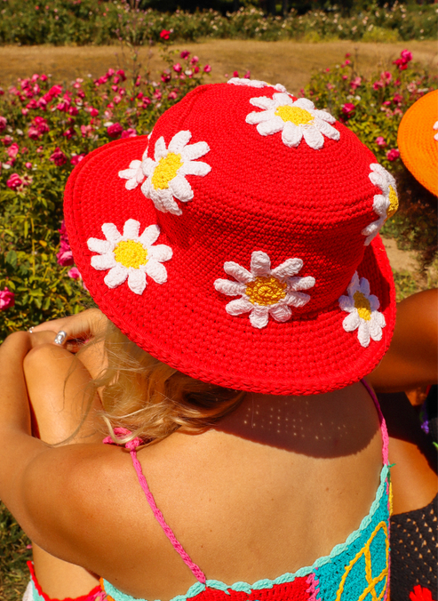 RED DAISY HAT – SHOP FLUFFY